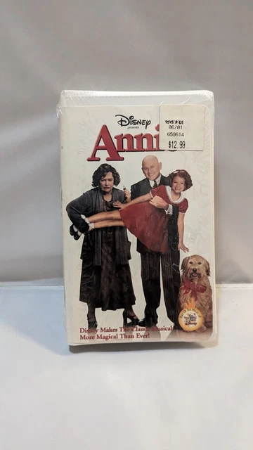 DISNEY ANNIE MUSICAL Movie VHS Clamshell Case Kathy Bates Kristin ...