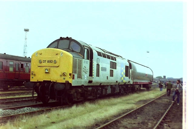 35MM RAILWAY COLOUR Negative Class 37 892 at Bescot £1.95 - PicClick UK