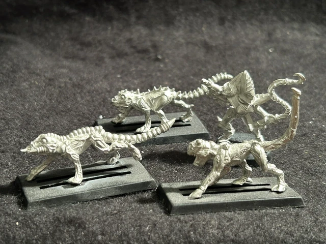 GIOCHI WORKSHOP WARHAMMER 40k Dark Eldar Beast Master & Warp Beasts Set ...