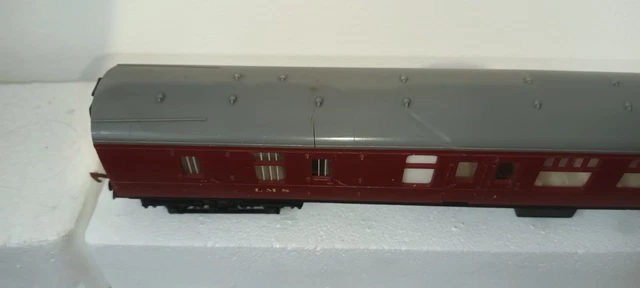 OO GAUGE 4X HORNBY TRI-ANG LMS Coach Maroon Livery 1st/3rd Brake R422 ...