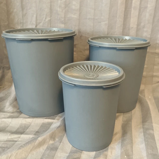 VINTAGE SET OF 3 Tupperware Nesting Canisters w/ Lids Country Blue $27. ...
