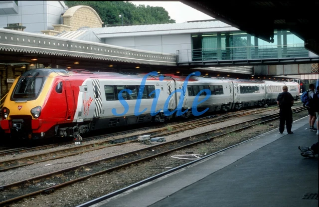 BRITISH RAIL VIRGIN Diesel Multiple Unit Dmu 221132 Sheffield 2003 Or ...
