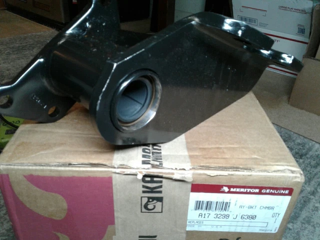 MERITOR AIR BRAKE Chamber Brackett A17 3299 J 6380 comercial truck air ...