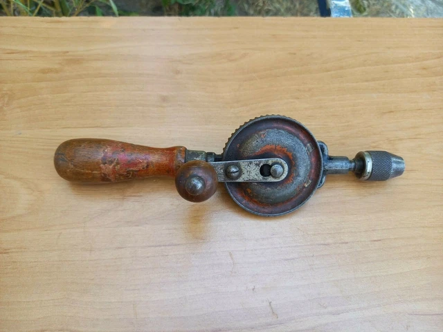 ANCIEN OUTIL ANCIENNE petite perceuse chignole A identifier Old tool ...