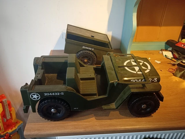 VINTAGE ORIGINAL ACTION Man Jeep and Supply Trailer Cherilea £25.00 ...