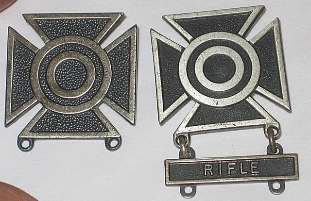 A LOT 2 WWII VINTAGE WW2 USA Military RIFLE Marksman Sterling Silver ...