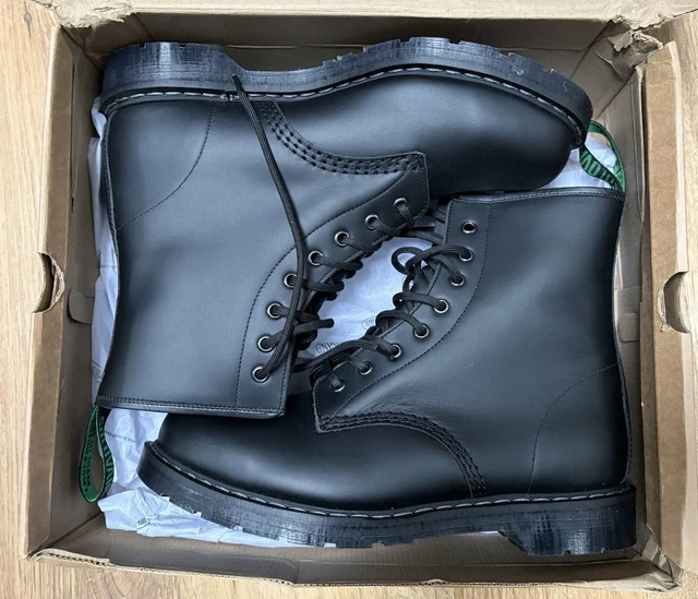 SOLITAIRE CLASSIC 8 eye Derby Boots - Black Greasy Matt Finish UK10.5 £ ...