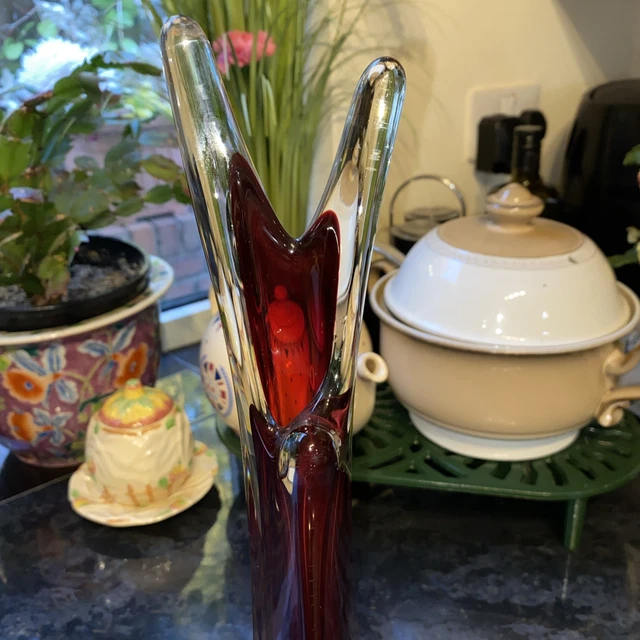 VINTAGE GLASS VASE 1970s Red Triangle Base Swung Finger Vase Tall Heavy ...