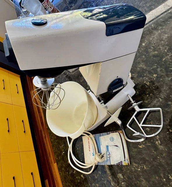 VINTAGE KENWOOD CHEF A701A Countertop Mixer with Manual And 3 ...