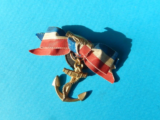 INSIGNE SECOURS MUTUEL Associatif Sauvetage Marine Chauvet 42 Rue Jacob ...