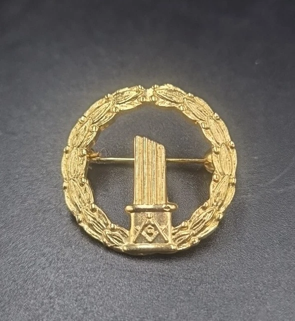 VINTAGE MASONIC MASONS Widows Broken Column Brooch Pin Gold Tone £17.50 ...