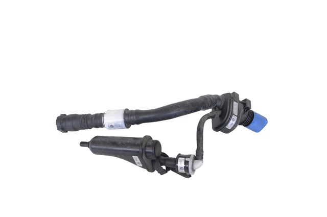 VW GOLF ADBLUE Tank Filler Neck 5Q0131965AA mk8 2.0 GTD 2022 RHD ...