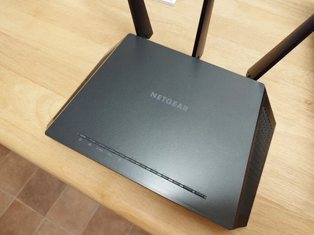 NETGEAR NIGHTHAWK AC1900 Smart WiFi Router R7000 - Genie / DD-WRT ...