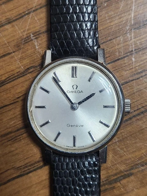 OROLOGIO OMEGA GENEVE Manuale 22 mm quadrante argento da uomo fatto in Svizzera rotondo senza ...