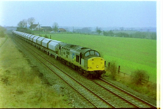 35MM RAILWAY COLOUR Negative Class 37 679 Unknown Location £1.95 ...