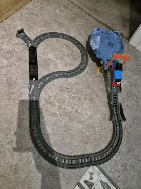 THOMAS AND FRIENDS Close Call Cliff Trackmaster Set Thomas Tank Engine ...