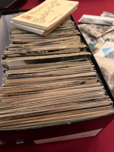 GROS LOT DE Cartes Postales Anciennes semi anciennes plus de 1800 EUR ... GROS LOT DE Cartes Postales Anciennes semi anciennes plus de 1800 EUR ...