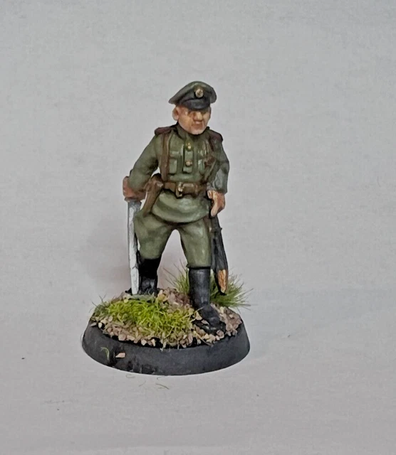 IMPERIAL RUSSIAN OFFICER North Star 28mm Miniature Painted V4 £22.50 ...
