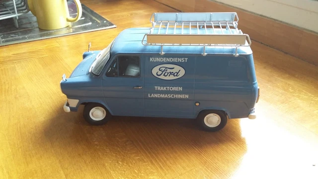 FORD TRANSIT MK1 1:18 Scale Model Classic Collectors Piece EUR 70,31 ...