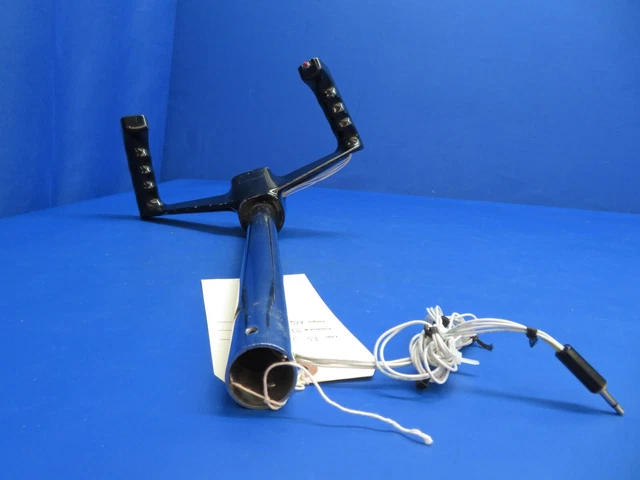 PIPER PA-28-180 CHEROKEE Co-Pilot Control Wheel / Yoke P/N 79276-00 ...