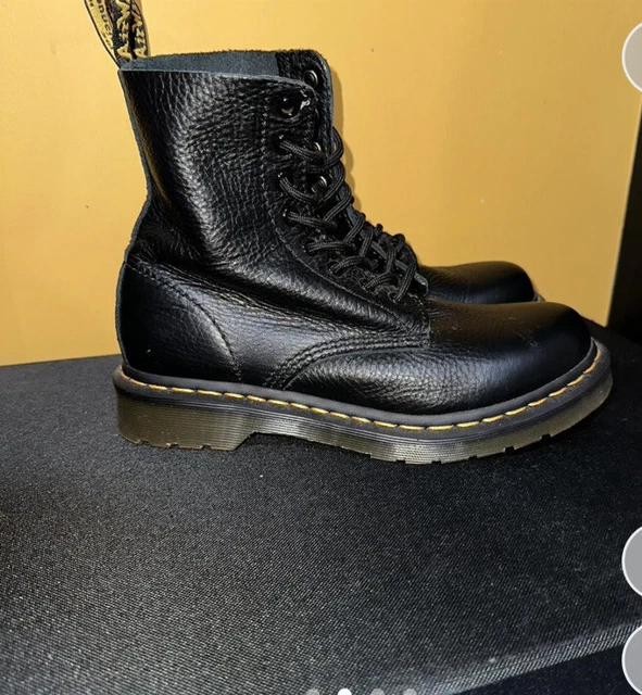 DR MARTENS 1460 PASCAL Virginia Womens 8 Eye Black Leather Boots Sz 7 £ ...
