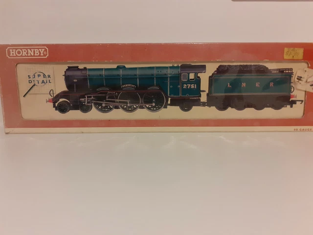 HORNBY LNER 4-6-2 Class A3 Locomotive 'HUMORIST' R 2265 00 Gauge Boxed ...
