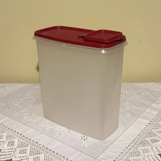 TUPPERWARE LARGE CEREAL KEEPER / Space Saver 25cm X 34cm X 12.5cm #1588 ...
