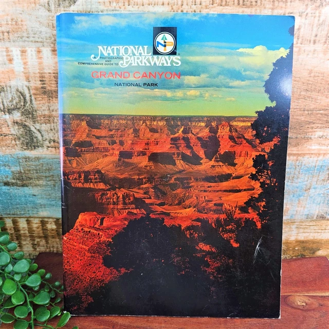 VINTAGE NATIONAL PARKWAYS Photographic Guide Grand Canyon Michael D ...