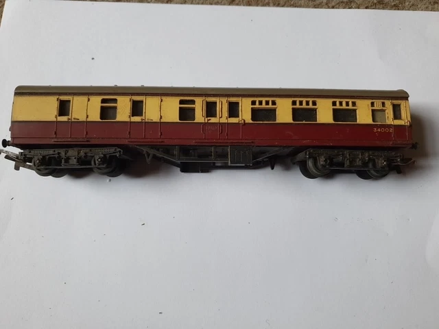 TRIANG COACH R28/220 Brake Coach 34002 BR maroon/cream £5.00 - PicClick UK