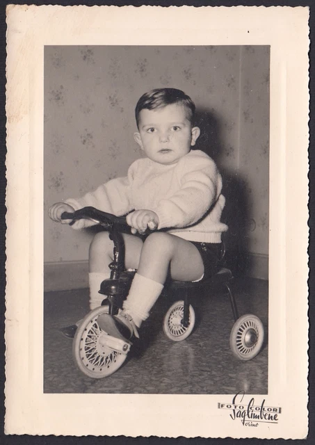 YZ0735 NIÑO EN Triciclo - Fotografía Antiguo - Old Photo - Saglimbene ...