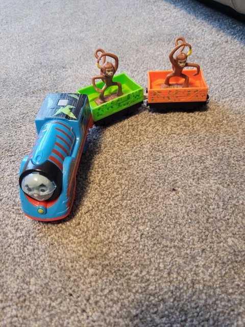 THOMAS THE TANK ENGINE TRACKMASTER MOTORISED STREAMLINE THOMAS and ...