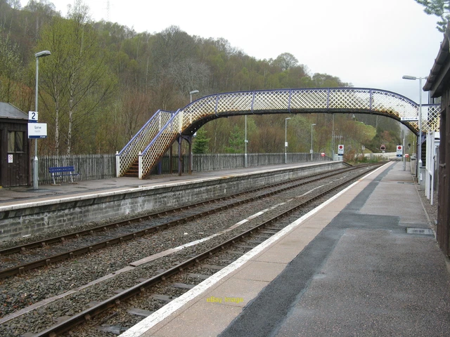 PHOTO 12X8 STATION footbridge at Garve Looking north to the level ...