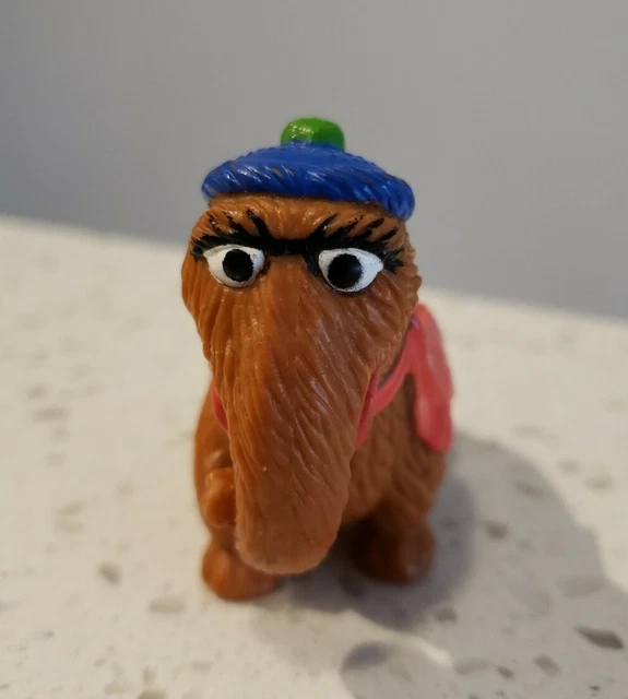 SESAME STREET MUPPETS Vintage Snuffleupagus Figure Blue Beret Scarf 4 ...