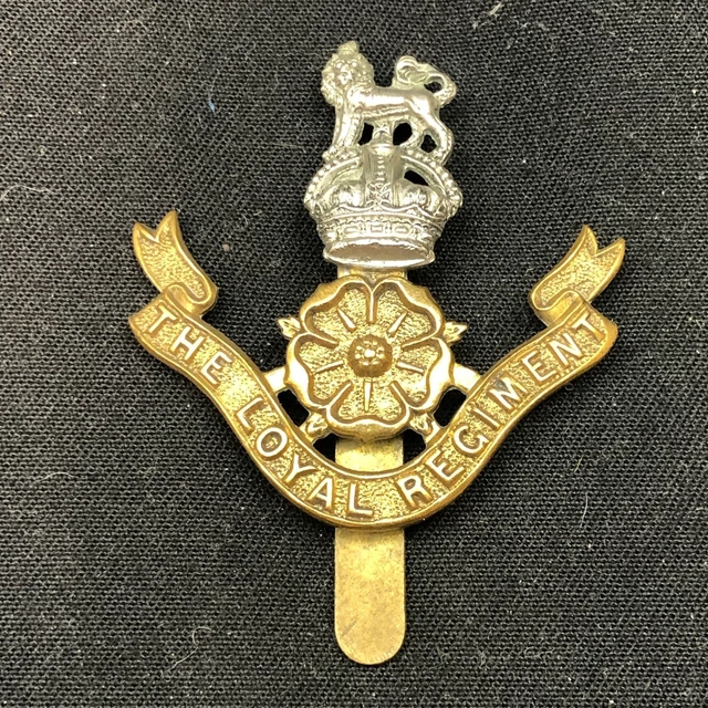 GENUINE WW2 BRITISH Army Brass Cap Badge - Loyal Regiment (North ...