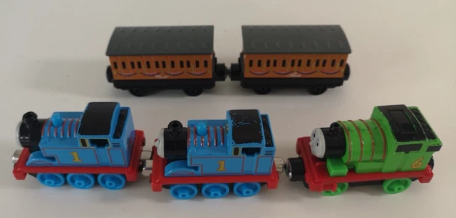 5 X THOMAS The Tank Engine Die Cast Magnetic Trains Matel £11.54 ...