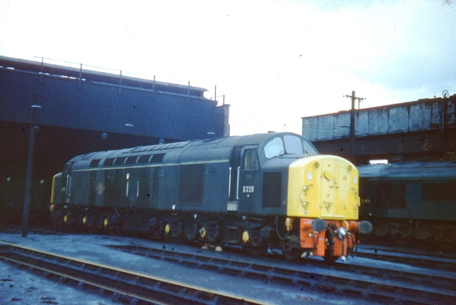 ORIGINAL COLOUR SLIDE of D226 BR class 40 diesel loco £3.99 - PicClick UK