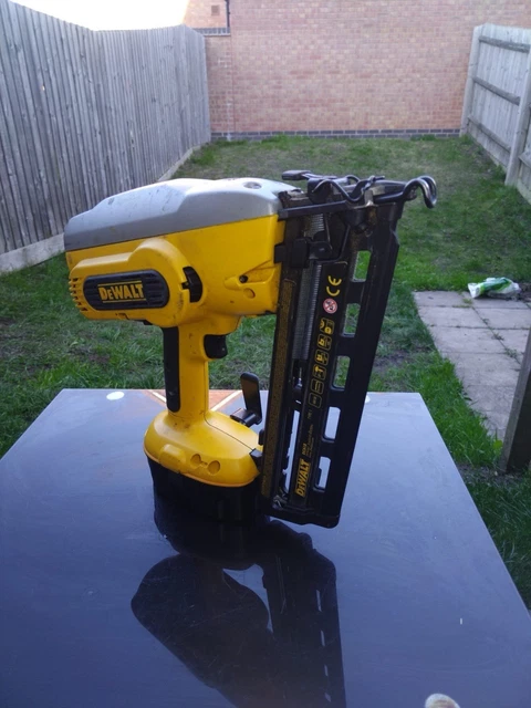 DEWALT DC 618 18V. Nailer Gun New Battery. Everything working just not ...