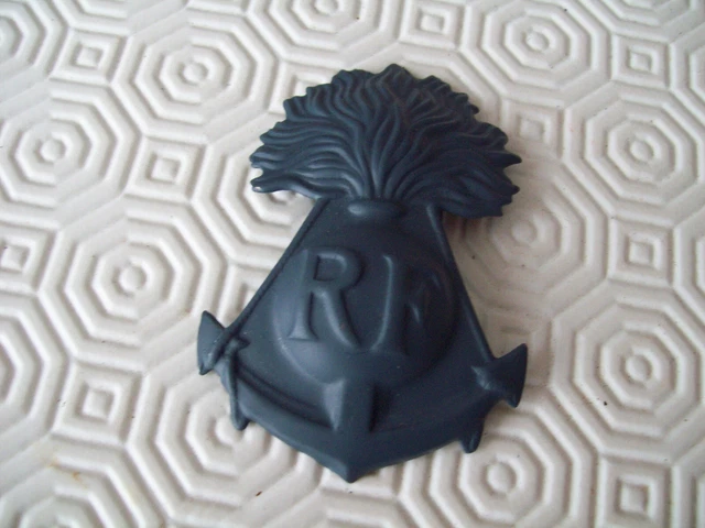 MILITARIA WW1 FRANCAIS insigne casque adrian troupes coloniales modèle ...