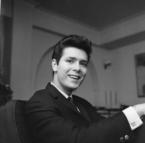 SINGER AND ACTOR Cliff Richard January 1963 Old Photo 5 EUR 6,14 ...