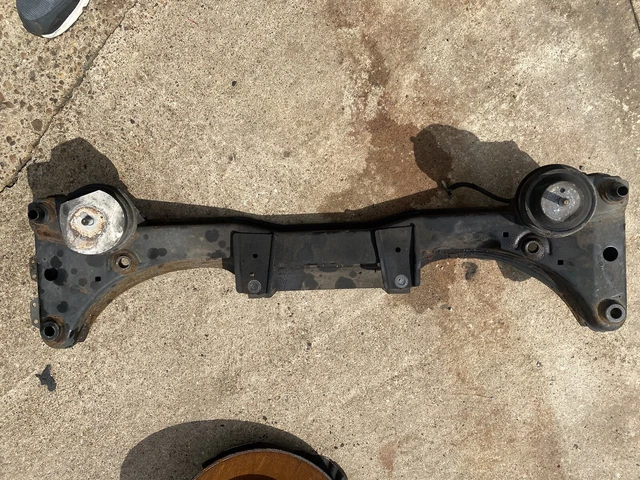 BMW E46 330CI Front Subframe £25.00 - PicClick UK