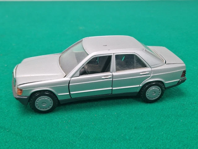 1:35 CURSOR-MODELL SILVER 1182 Mercedes-Benz 190E DieCast Car Made in ...