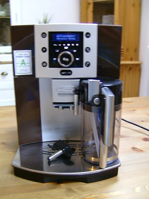 DELONGHI PERFECTA ESAM 5550 BW Automatic Cappuccino Revidiert Milchtank ...