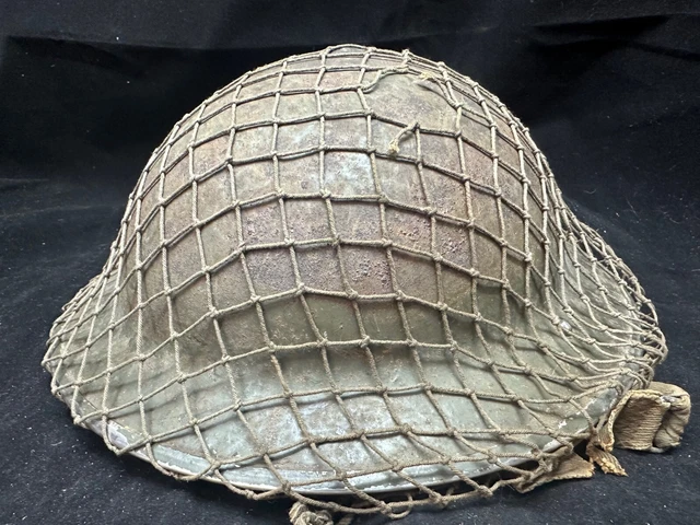 ORIGINAL WW2 BRITISH Army Combat Helmet Complete with Liner ...