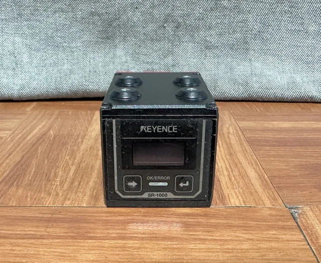 UNTESTED KEYENCE SR-1000 Autofocus 1D & 2D Barcode/QR Code Reader ...