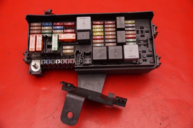 MERCEDES ML W164 R-Klasse W251 Sicherungskasten A1645400272 ...