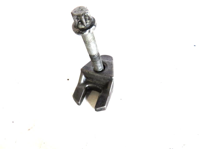 GENUINE FORD FOCUS Mk3 Injector Clamp And Bolt 1.6 Tdci 2011-2018 £23. ...