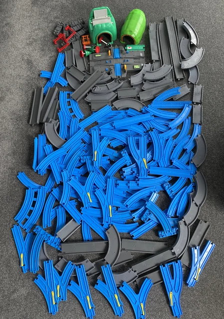 TOMY TRACKMASTER THOMAS The Tank Engine Huge Blue Track Job Lot 180 ...