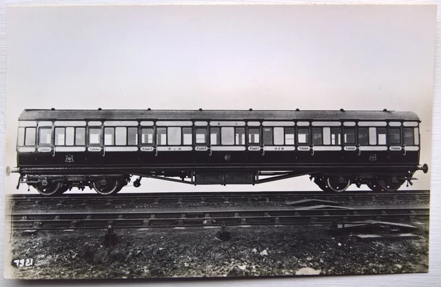 FIRST/THIRD CLASS CARRIAGE No. 452. Locomotive Publishing Company 7921 ...