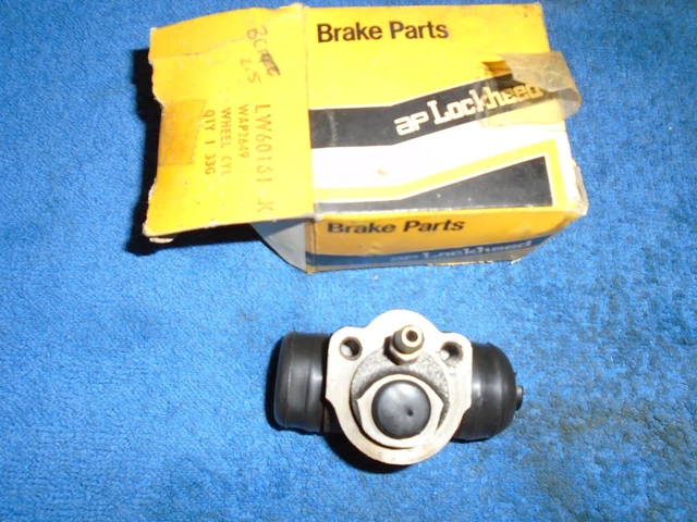 TOYOTA COROLLA KE70 TE70, Starlet P60 Estate NOS Lockheed Rear Wheel ...