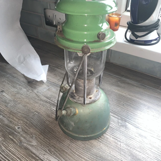 VINTAGE BIALADDIN MODEL 310 Pressure Kerosene Storm Lamp Lantern £39.95 ...